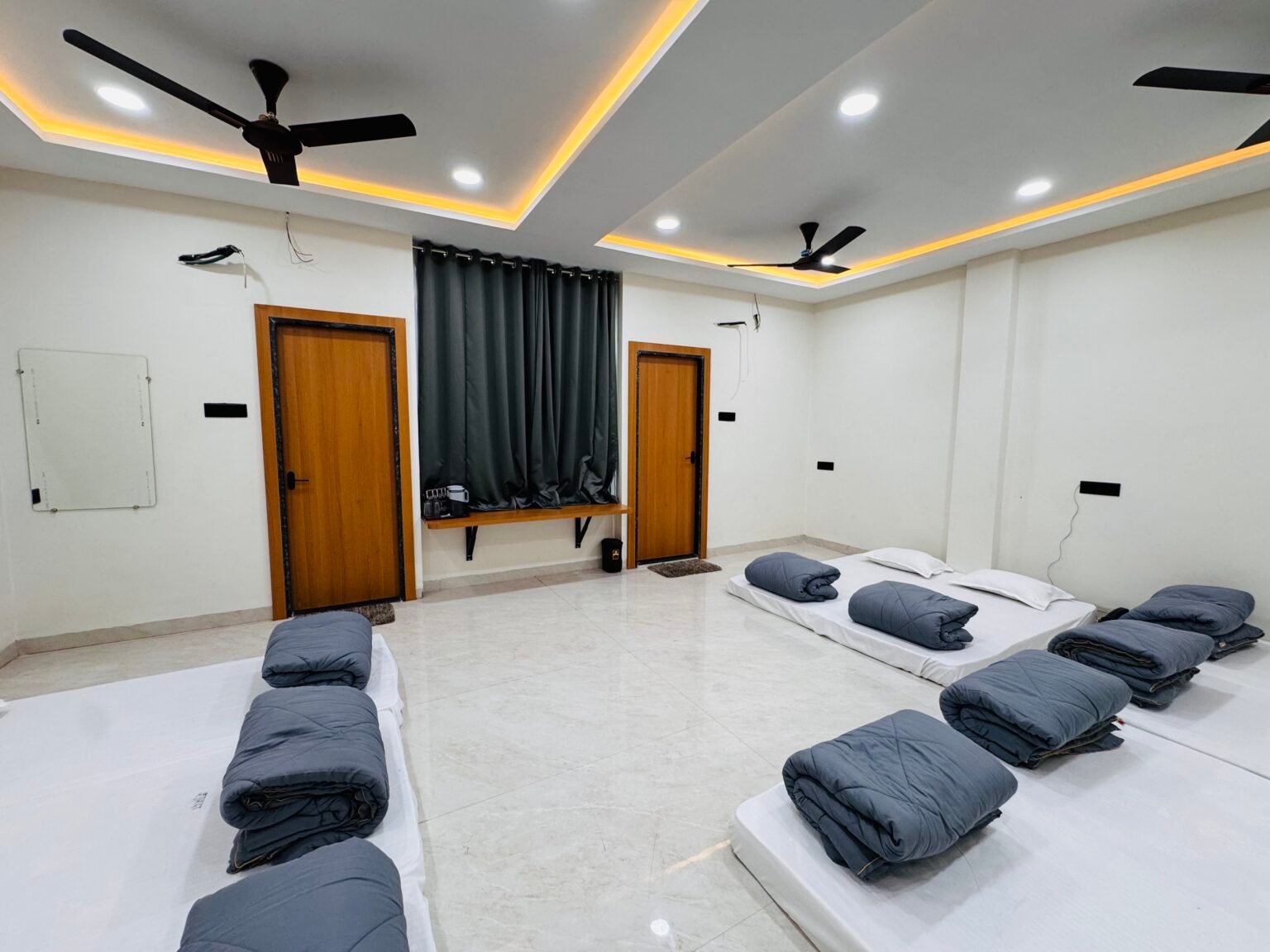 Sharda Inn